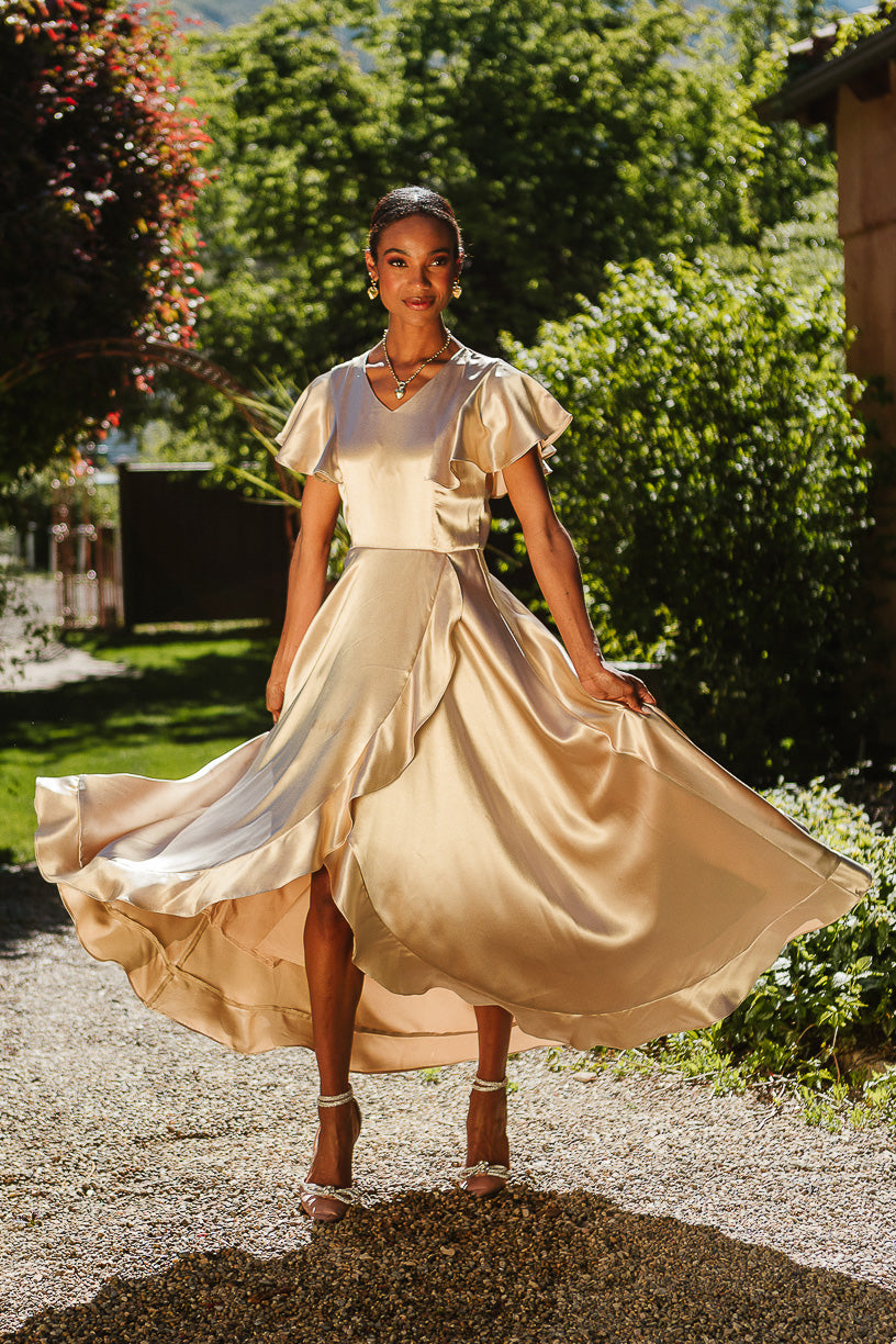 Callie Dress in Champagne Satin – Ivy City Co