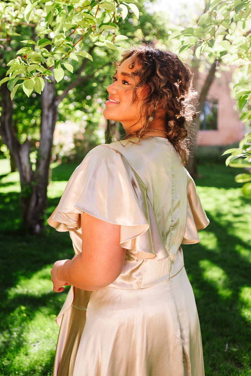 Callie Dress in Champagne Satin – Ivy City Co